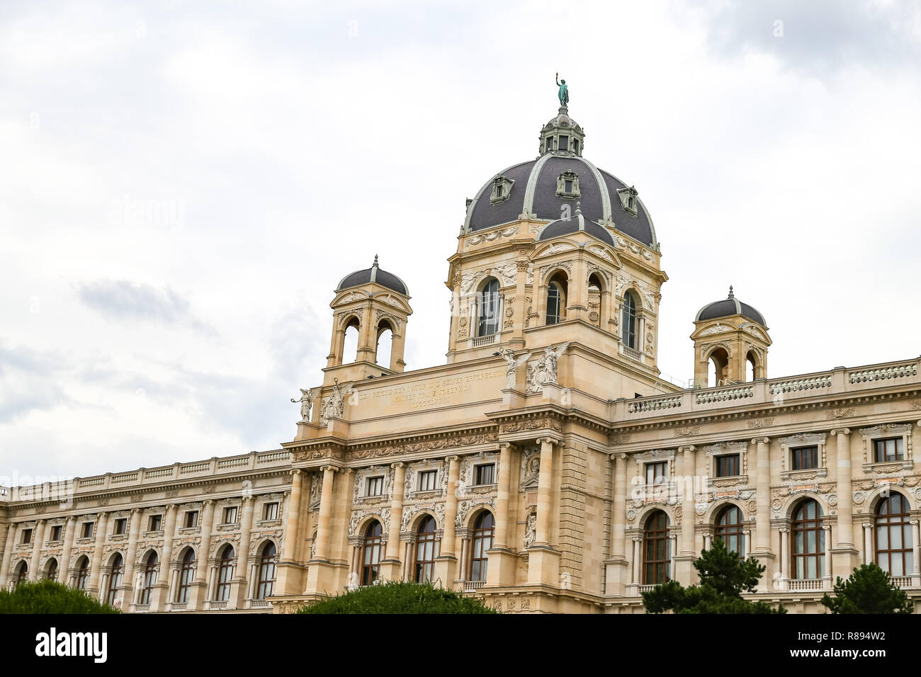 Facade of Kunsthistorisches Museum in Vienna City, Austria Stock Photo ...