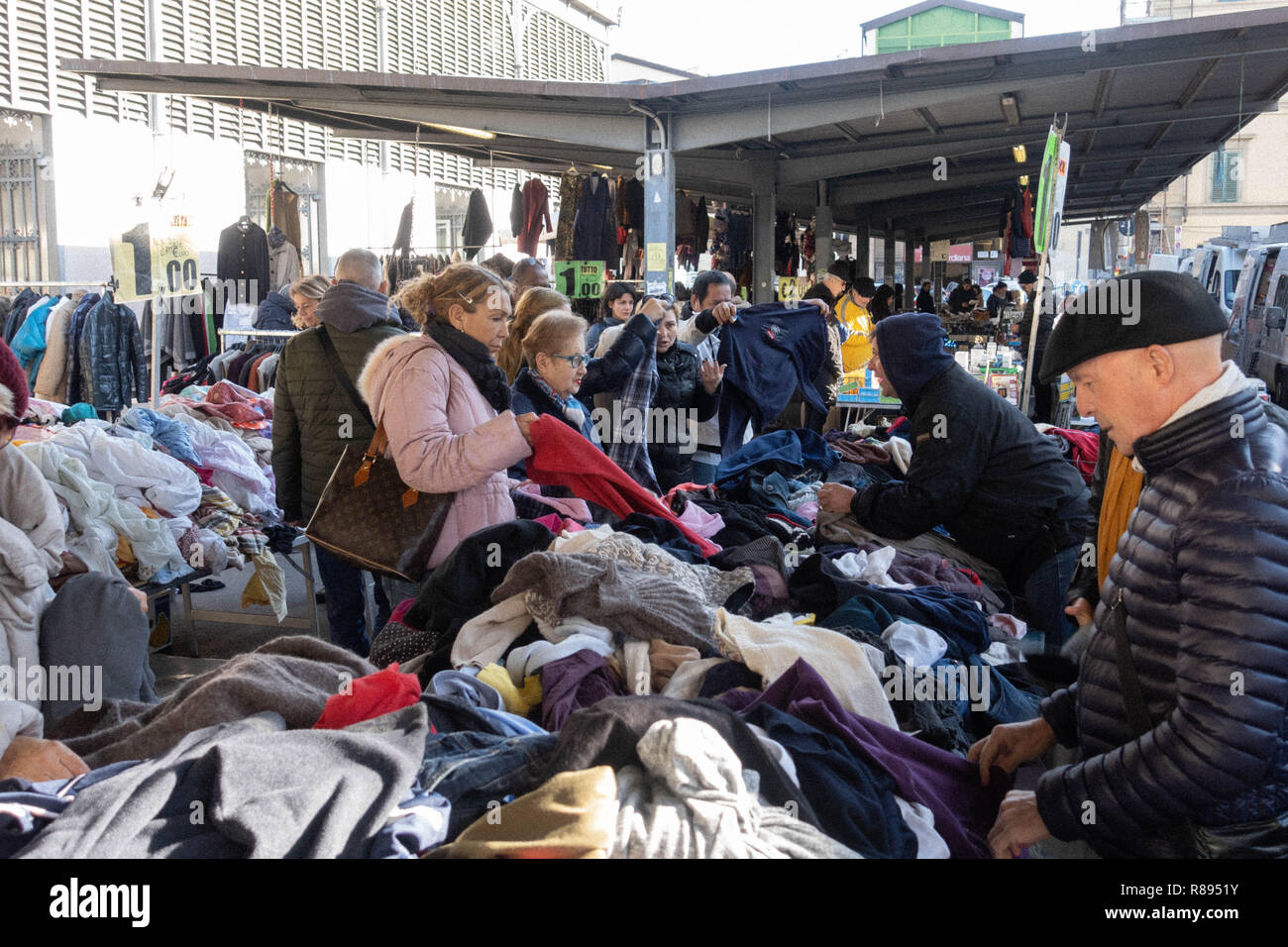 Outdoor used clothing Market Florence Stock Photo - Alamy