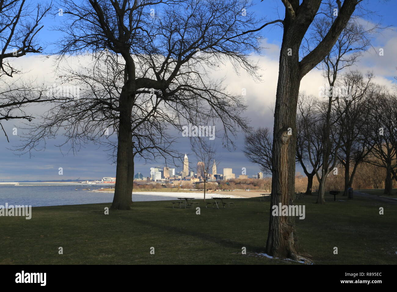 Winter season view Cleveland skyline on lake Erie shore Stock Photo - Alamy