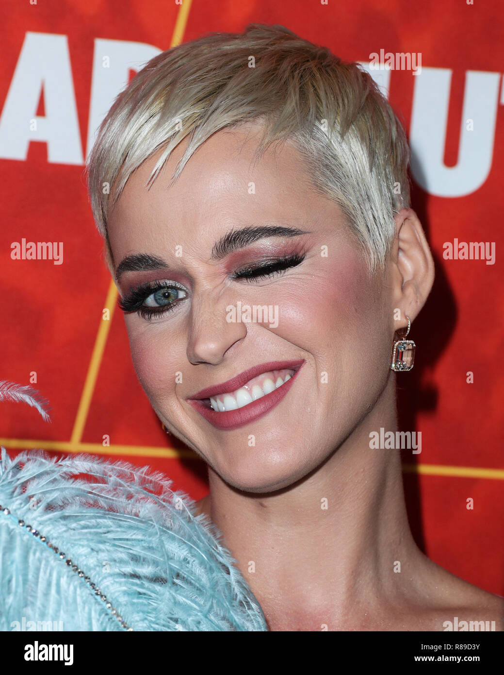 BEVERLY HILLS, LOS ANGELES, CA, USA - OCTOBER 18: Singer Katy Perry ...