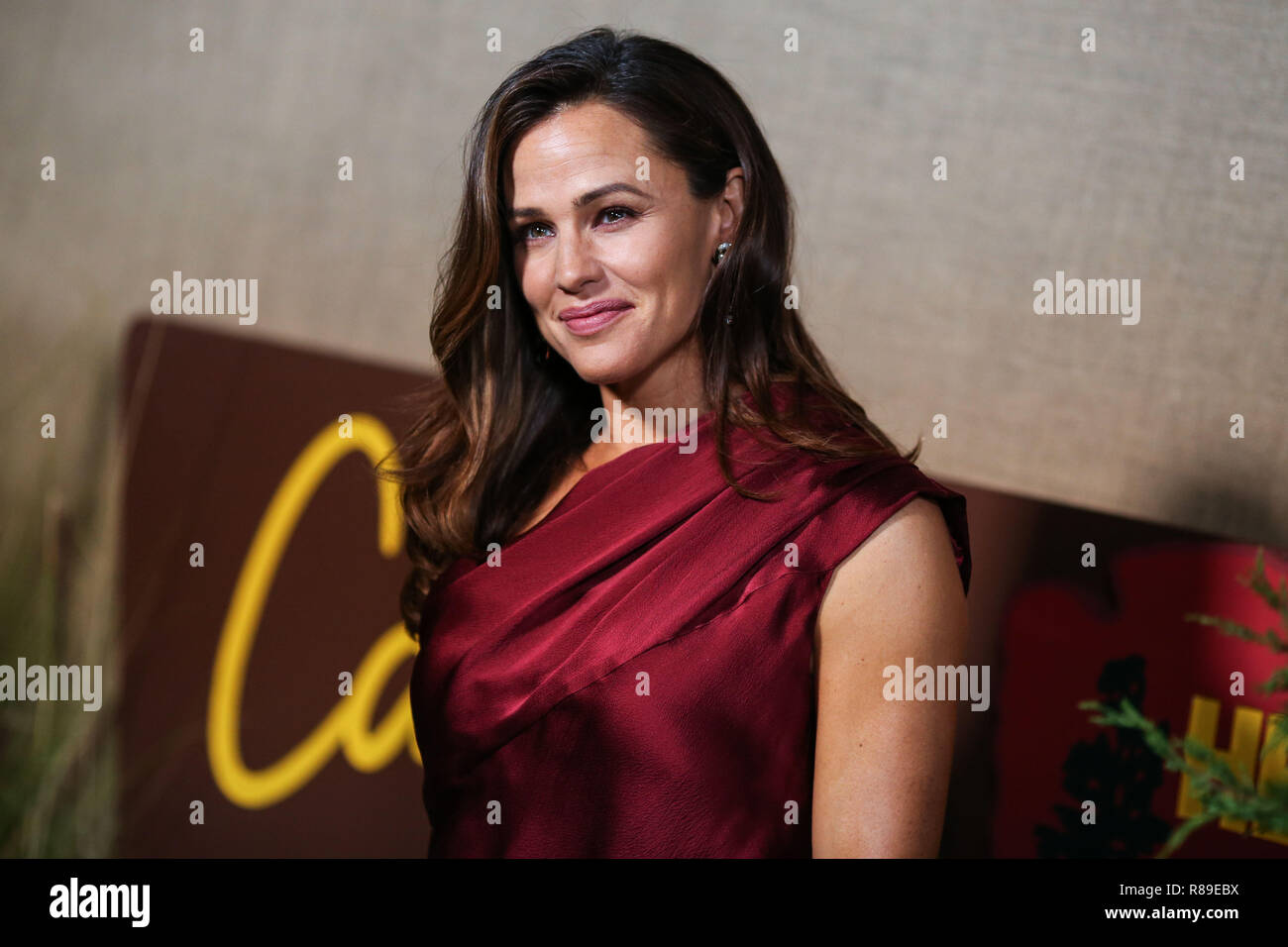 HOLLYWOOD, LOS ANGELES, CA, USA - OCTOBER 10: Actress Jennifer Garner ...