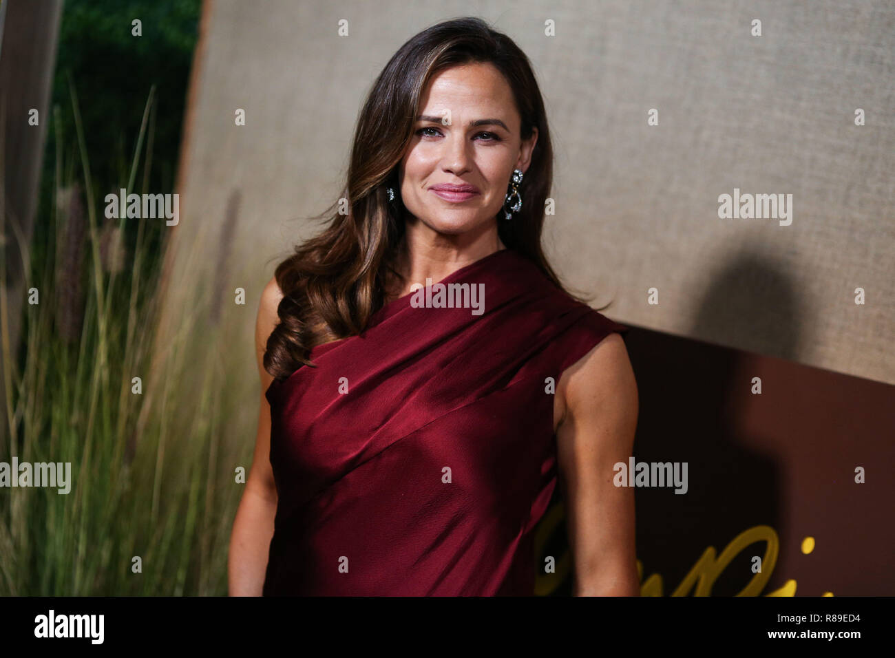 HOLLYWOOD, LOS ANGELES, CA, USA - OCTOBER 10: Actress Jennifer Garner ...