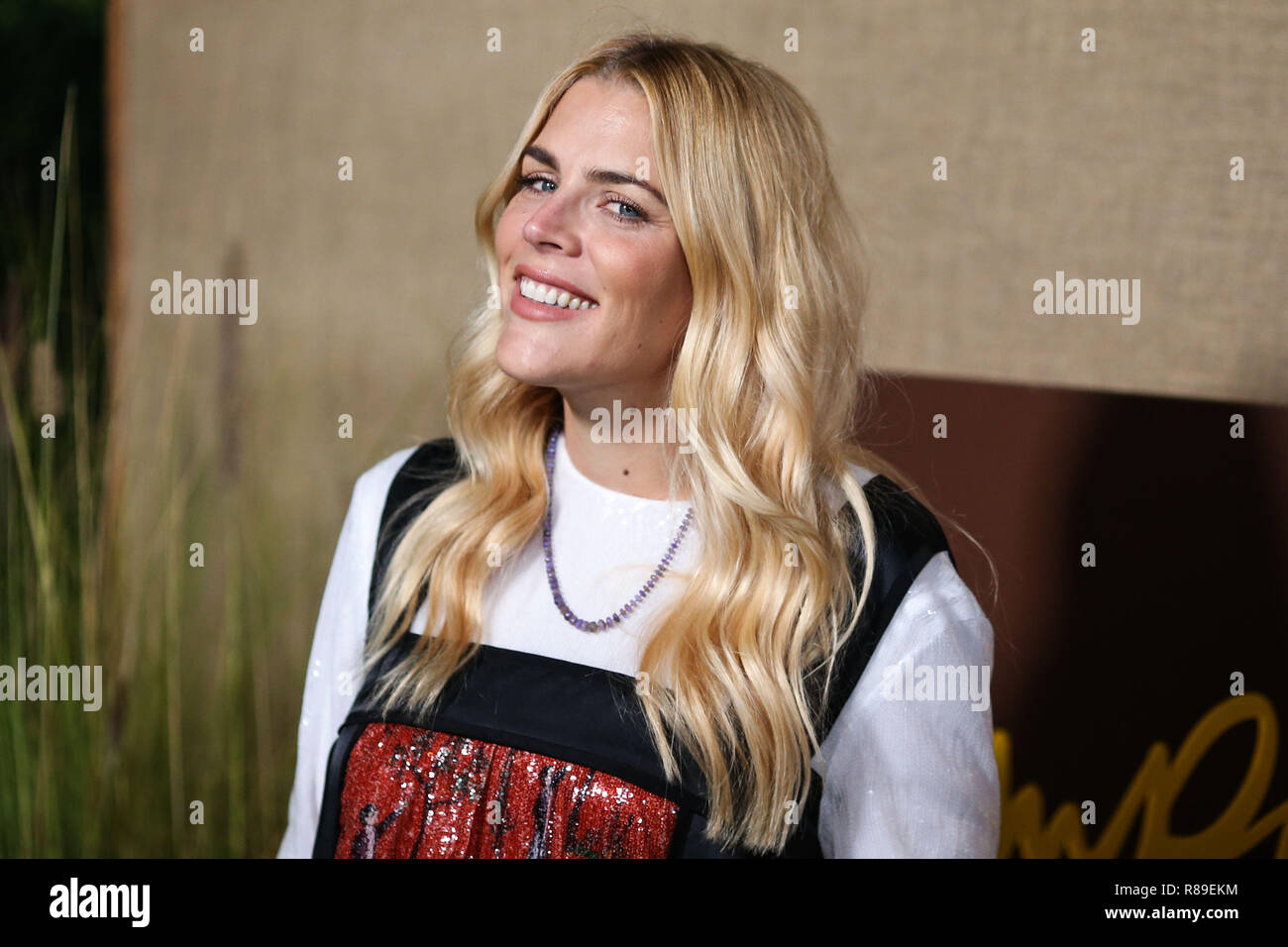 HOLLYWOOD, LOS ANGELES, CA, USA - OCTOBER 10: Actress Busy Philipps ...