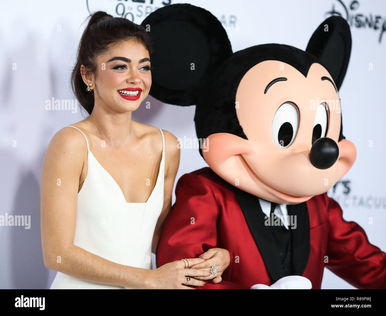 LOS ANGELES, CA, USA - OCTOBER 06: Sarah Hyland, Mickey Mouse at Mickey ...