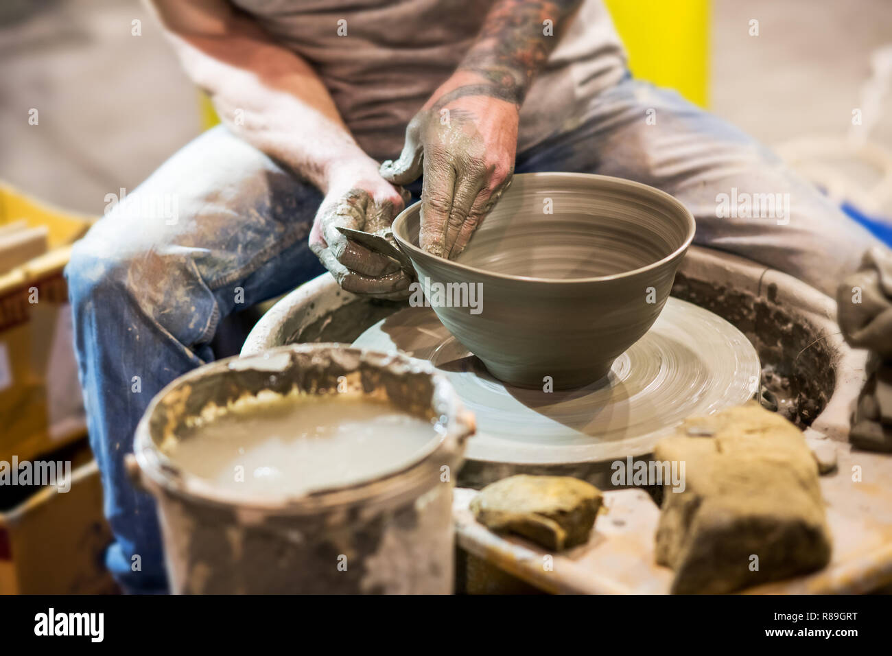 Indigenous potter hi-res stock photography and images - Alamy