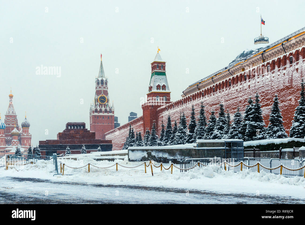 Winter view of the Kremlin and Lenin's Mausoleum on Red Square in the ...