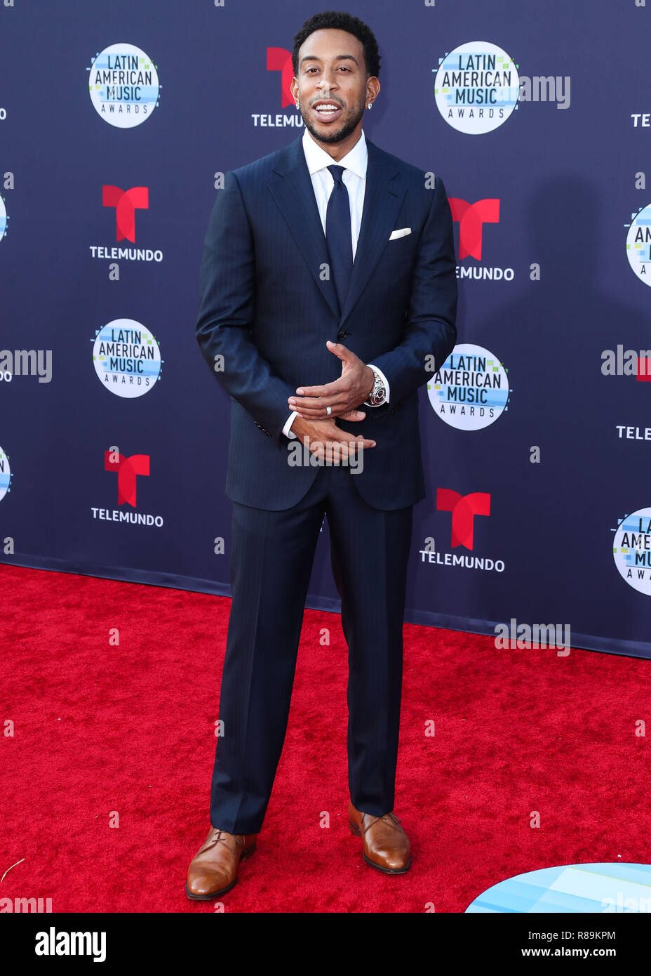 HOLLYWOOD, LOS ANGELES, CA, USA - OCTOBER 25: Ludacris, Christopher ...