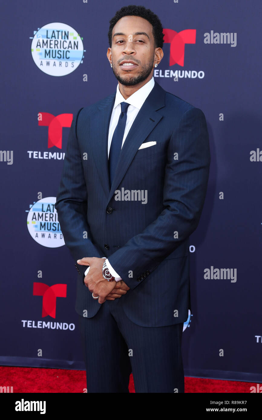 HOLLYWOOD, LOS ANGELES, CA, USA - OCTOBER 25: Ludacris, Christopher ...