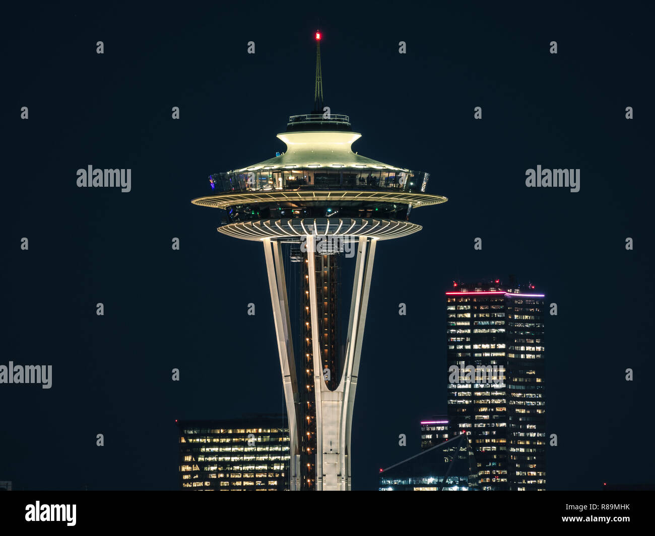 Needle point tower hi-res stock photography and images - Alamy