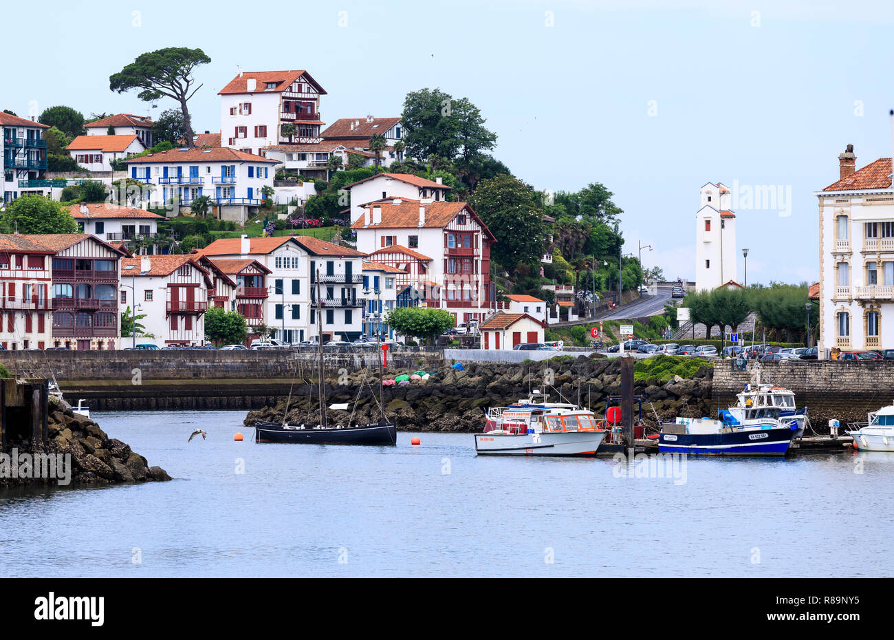 Ciboure harbour hi-res stock photography and images - Alamy