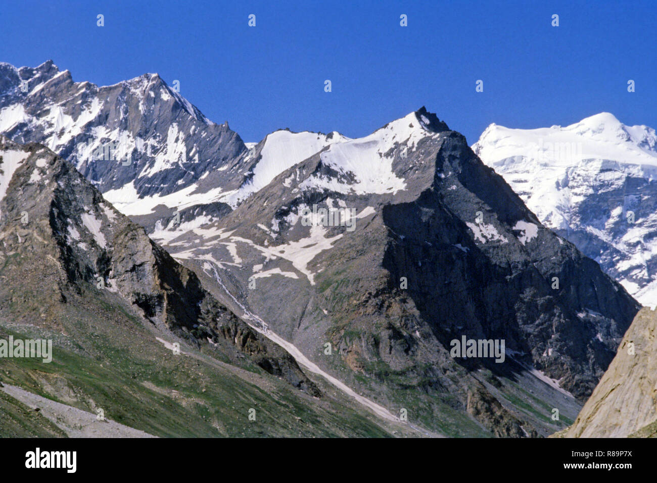 North india snow hi-res stock photography and images - Alamy