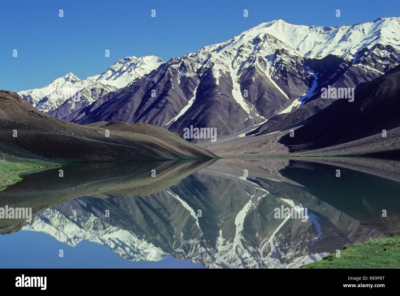 Chandratal lake hi-res stock photography and images - Alamy