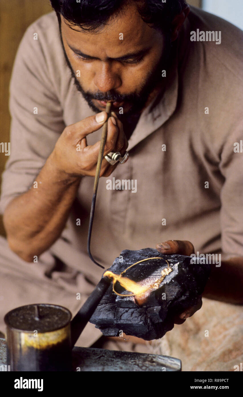 Indian goldsmith hi-res stock photography and images - Alamy