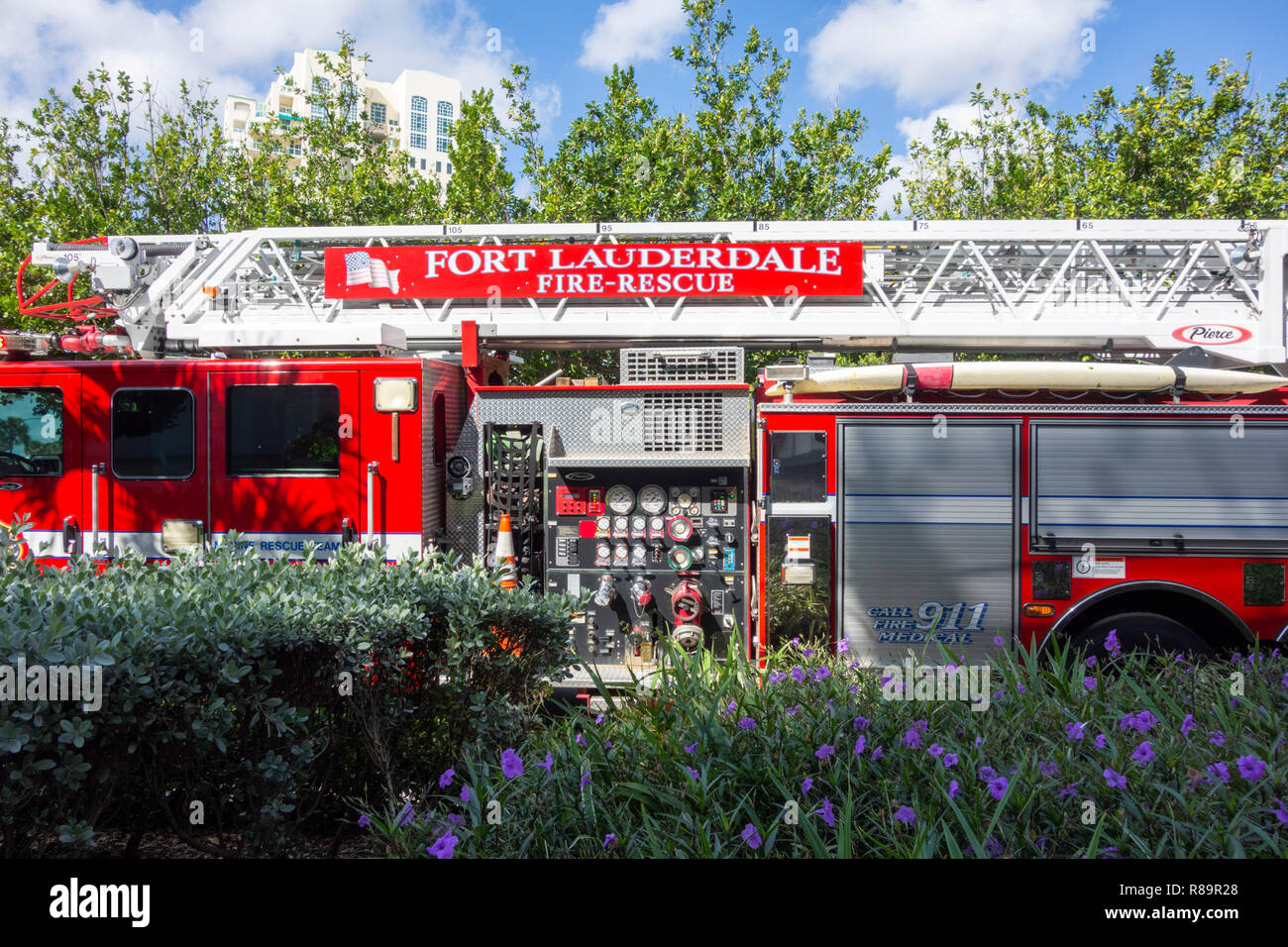 Fire department fort lauderdale usa hi-res stock photography and images ...