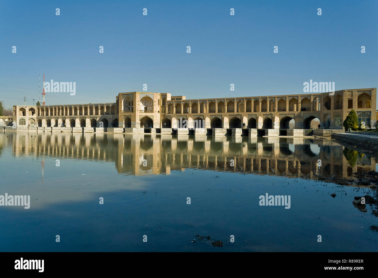 Thirty three bridges hi-res stock photography and images - Alamy