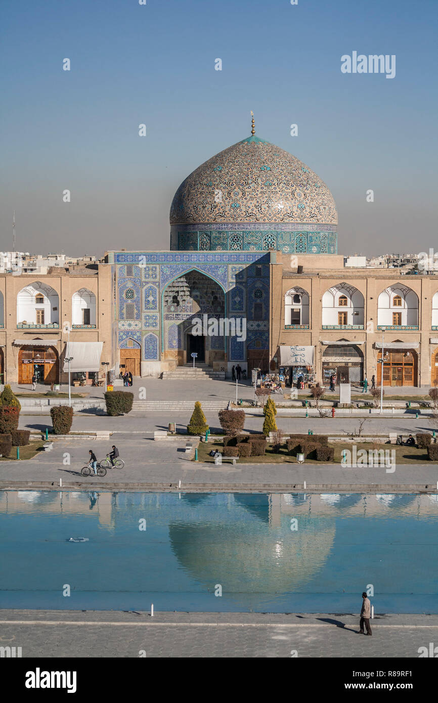 Sheikh Lotfollah Mosque Stock Photo - Alamy