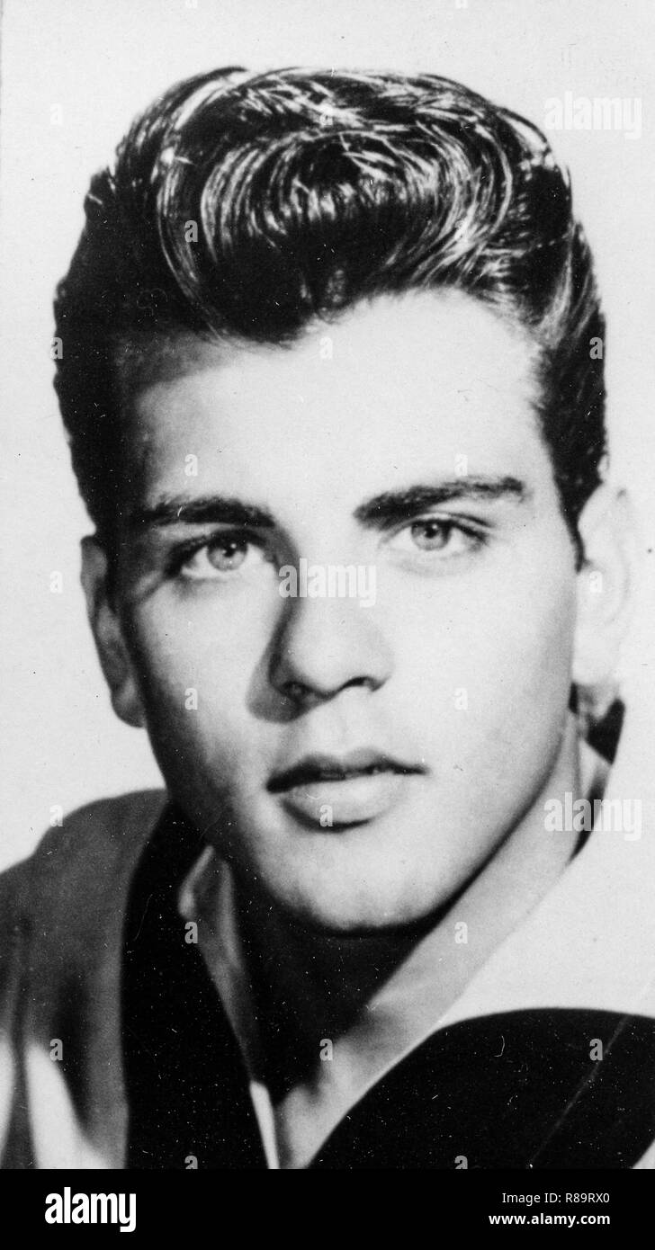 Fabian white hi-res stock photography and images - Alamy