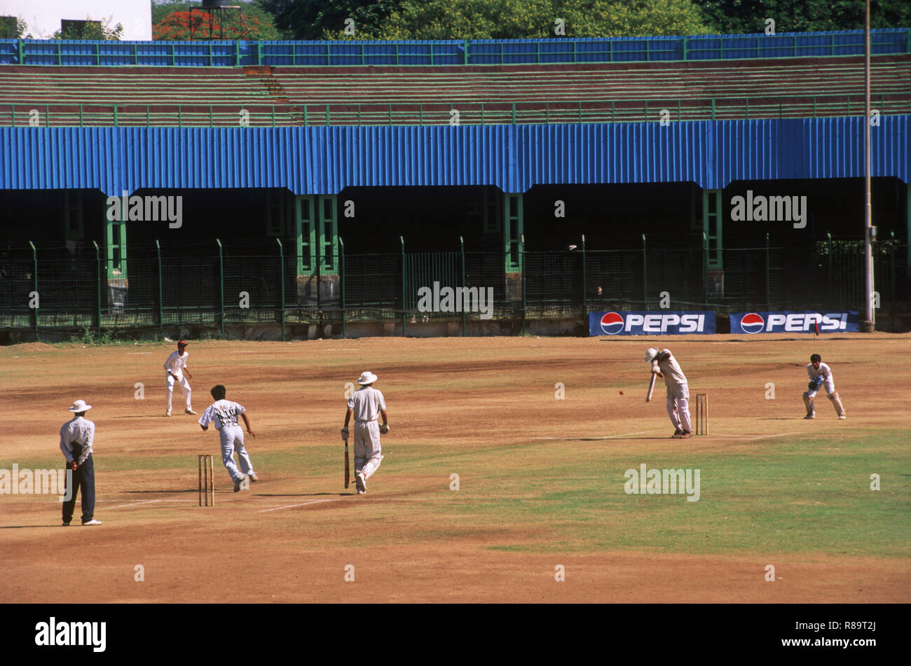 Cricket cricket competition hi-res stock photography and images - Alamy