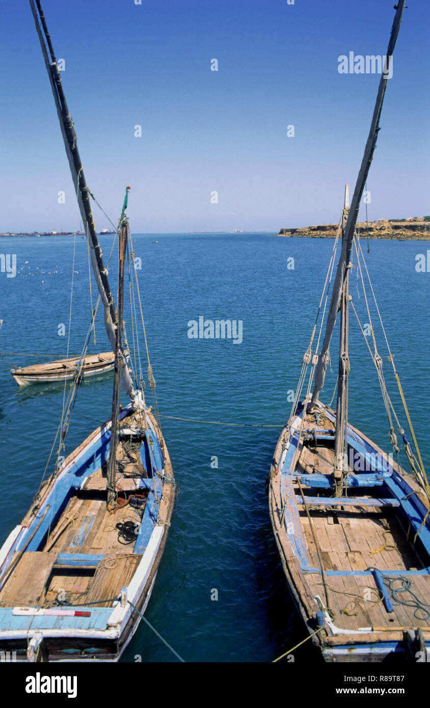 Ferry boats hi-res stock photography and images - Alamy