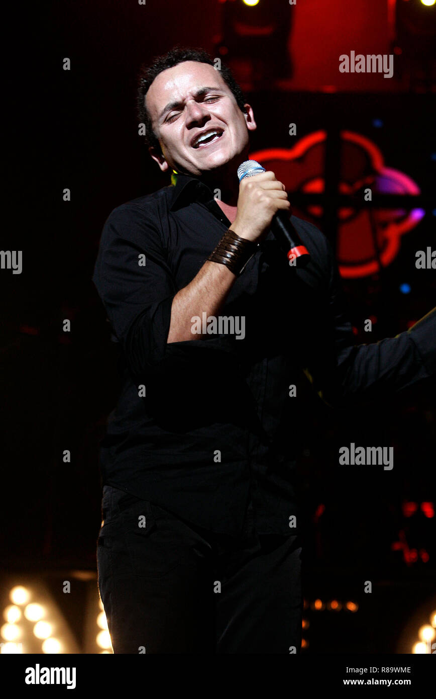 Colombian born singer, Fonseca performs in concert at the James L ...