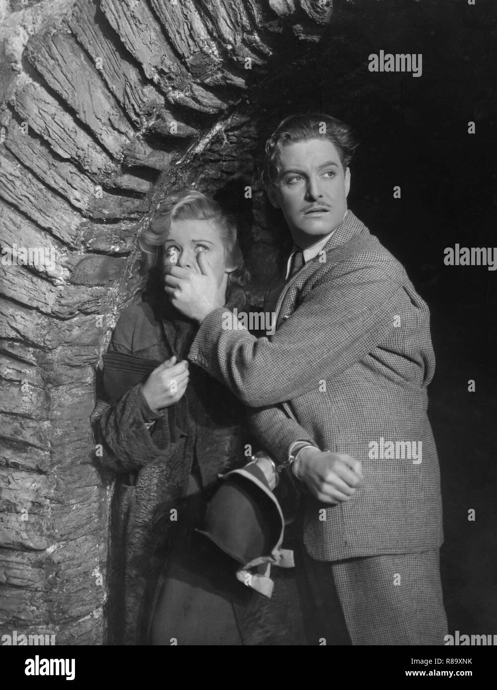 The Thirty-Nine Steps Year: 1935 UK Director: Alfred Hitchcock Robert ...