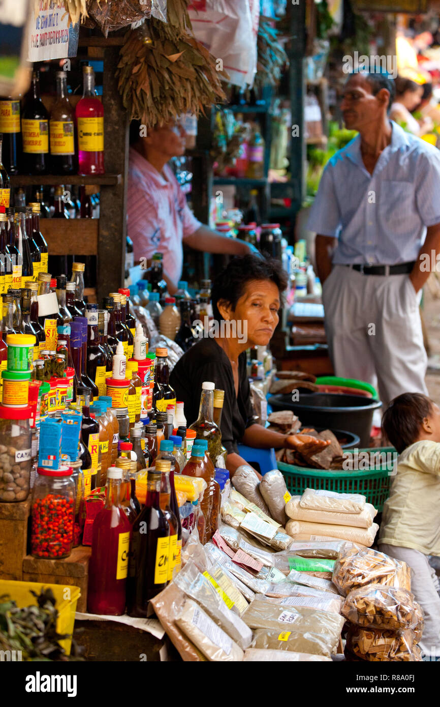 Selling goods hi-res stock photography and images - Alamy