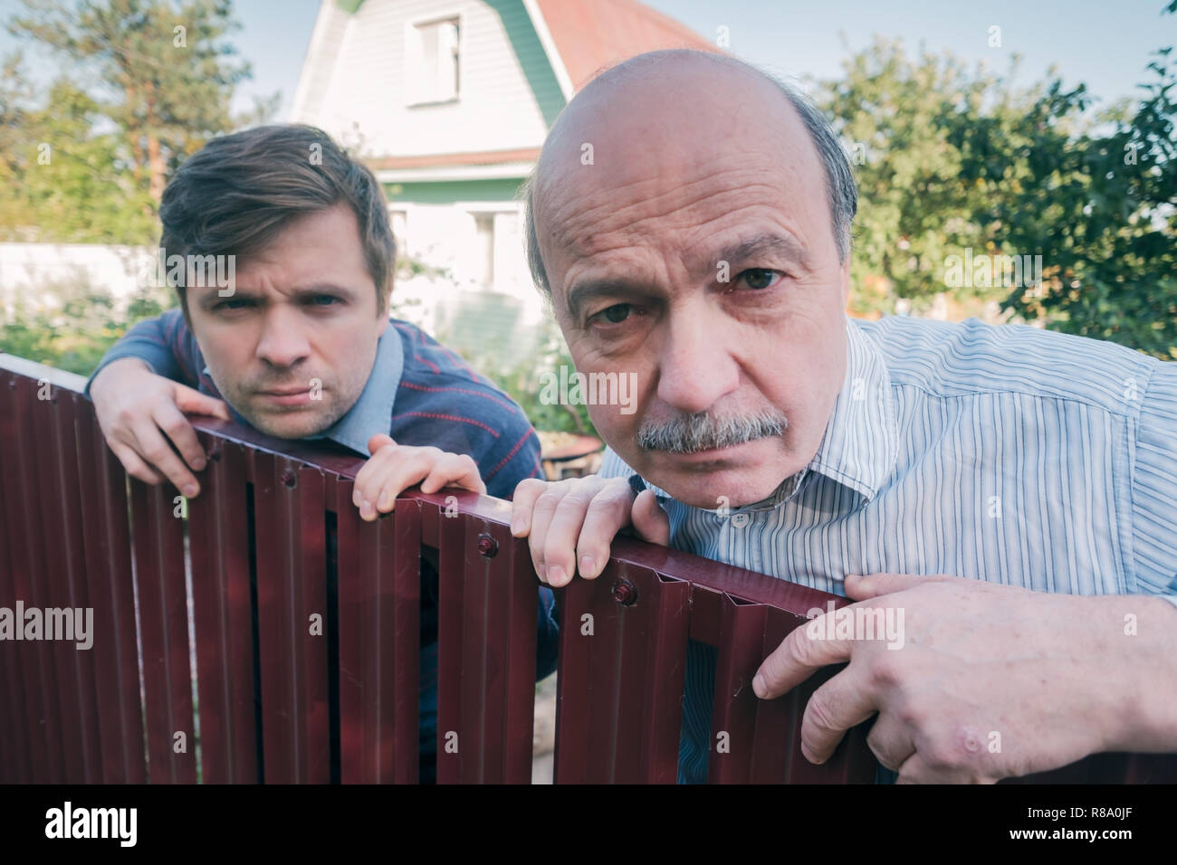 Neighbour fence hi-res stock photography and images - Alamy