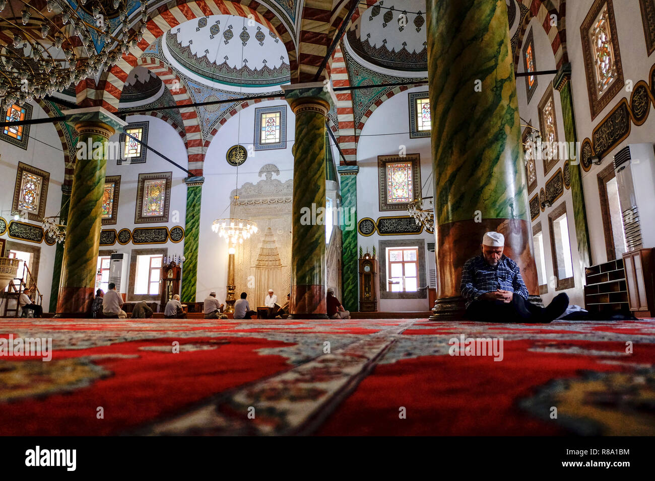 Carpet in a mosque hi-res stock photography and images - Alamy