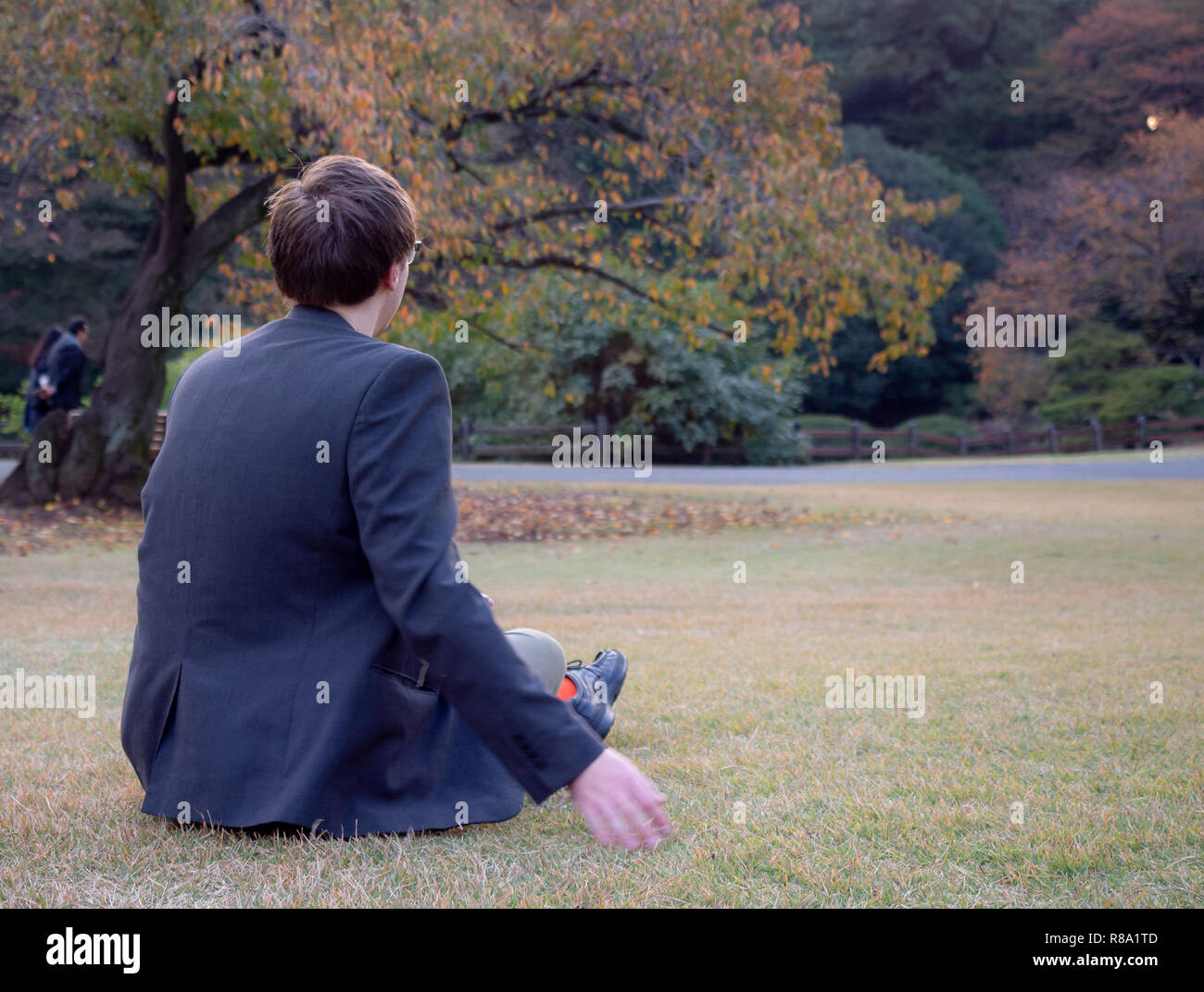 Man sat thinking hi-res stock photography and images - Alamy