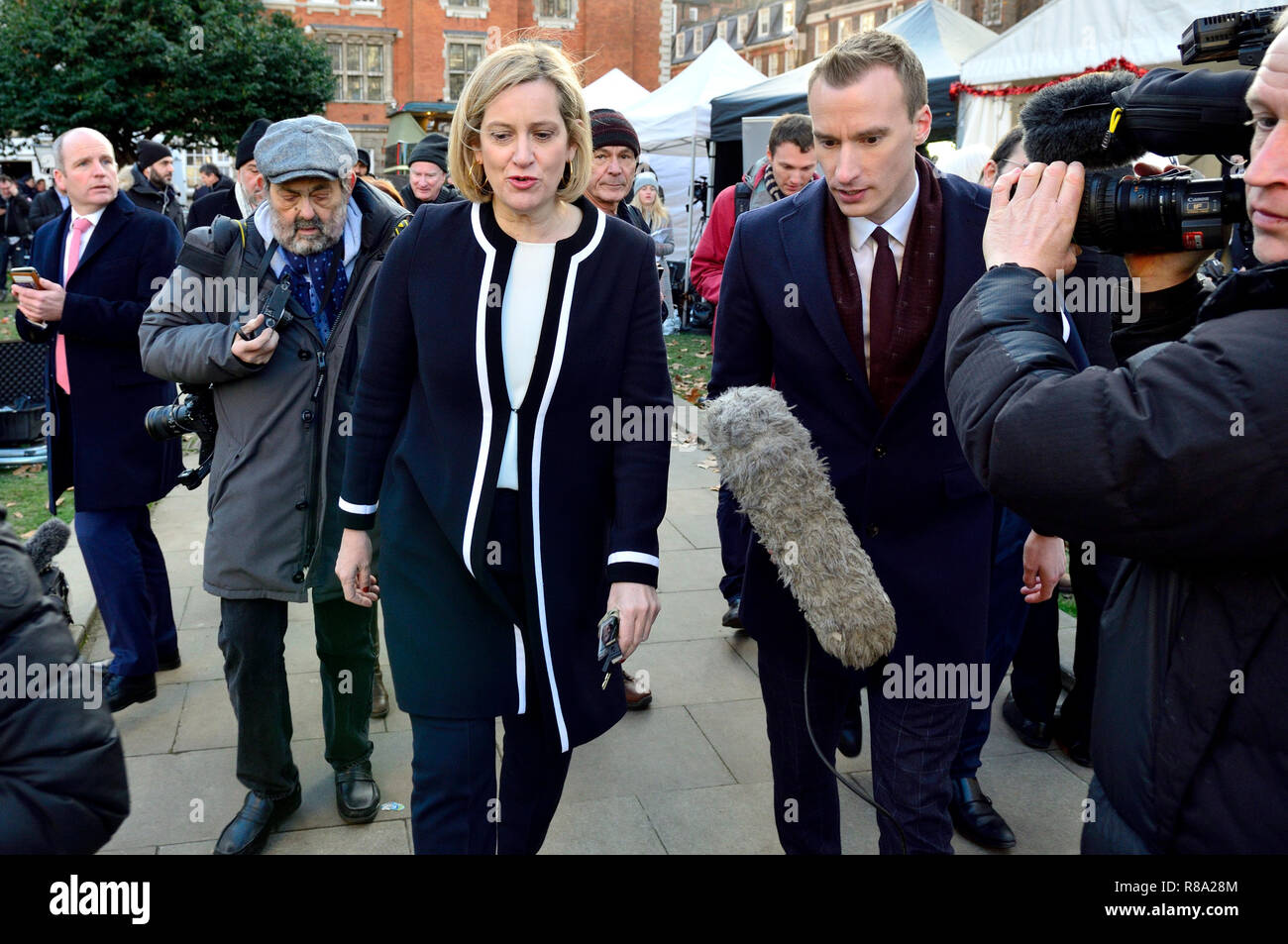College green media scrum hi-res stock photography and images - Alamy