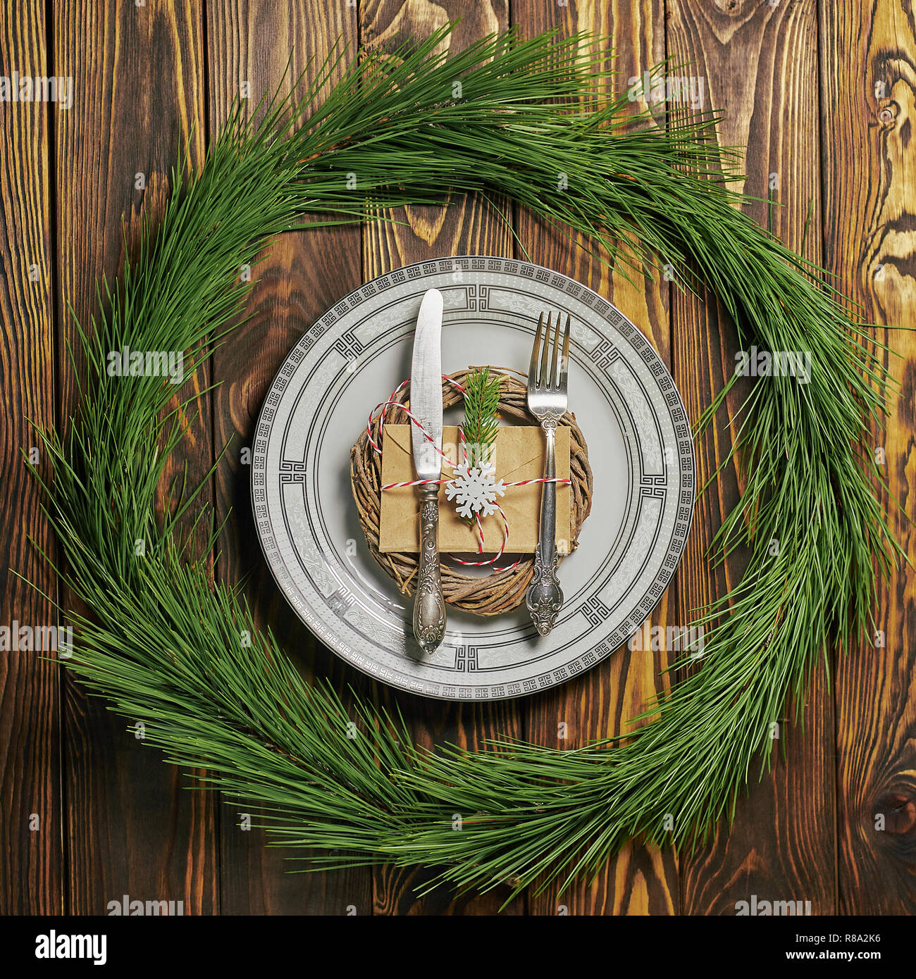 Square table setting hi-res stock photography and images - Alamy