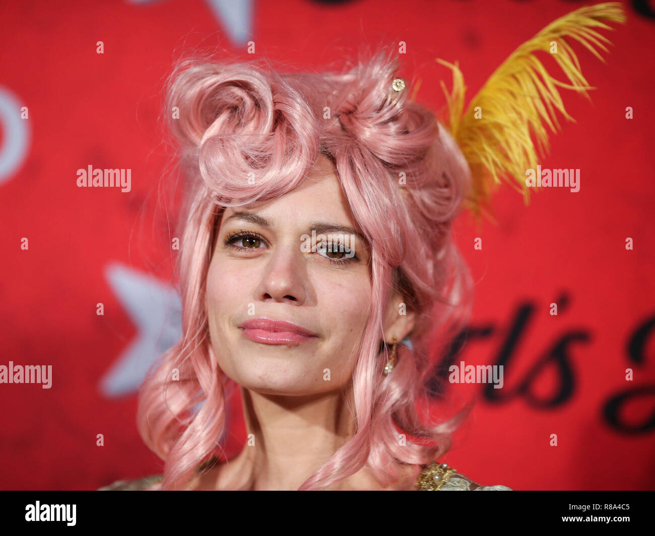 HOLLYWOOD, LOS ANGELES, CA, USA - OCTOBER 27: Bethany Joy Lenz at Just ...