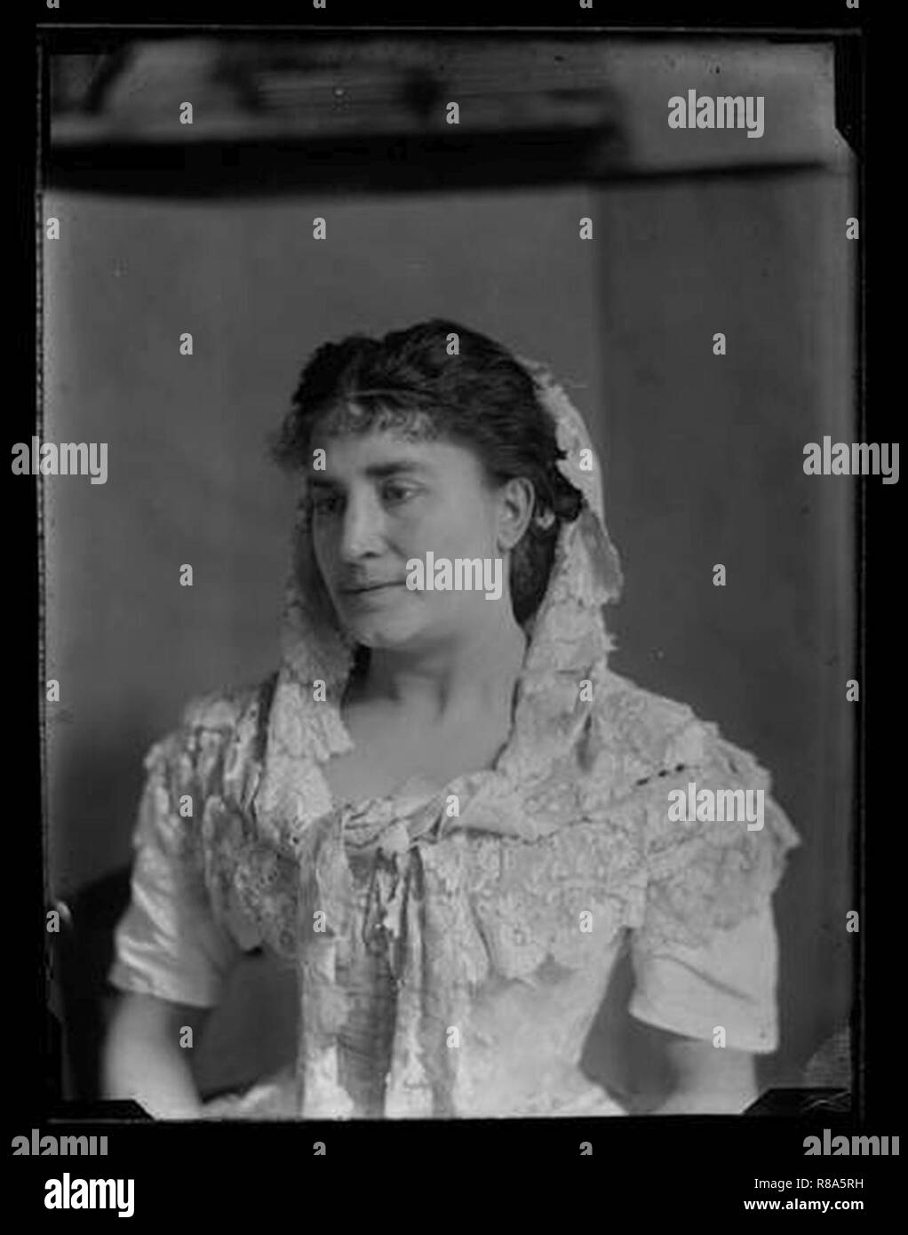 Caroline rue des Prêtres - 51Fi78 - Fonds Trutat Stock Photo - Alamy