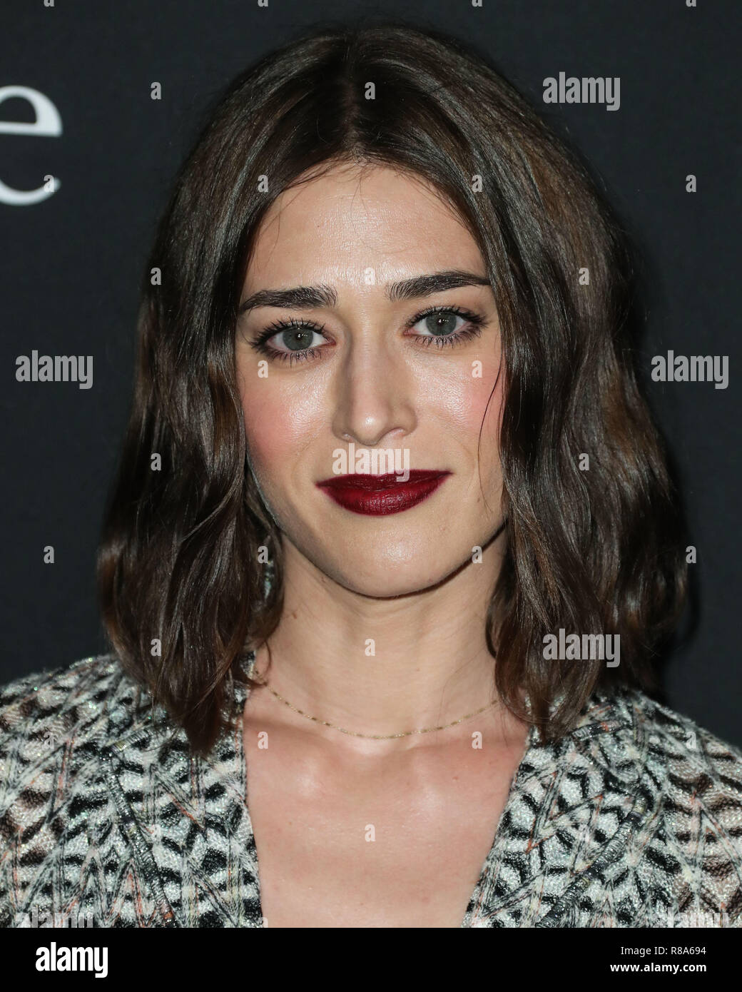 LOS ANGELES, CA, USA - OCTOBER 22: Actress Lizzy Caplan wearing Missoni arrives at the InStyle ...