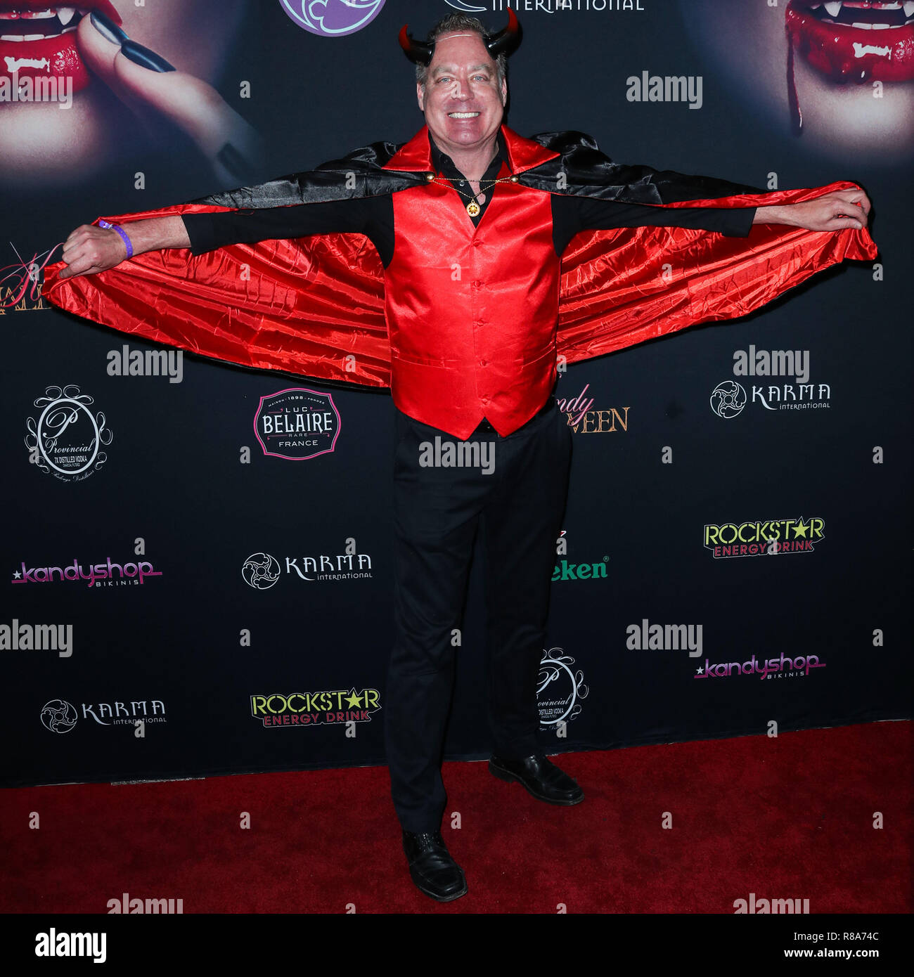 HOLLYWOOD, LOS ANGELES, CA, USA - OCTOBER 20: Steve Fowler arrives at ...