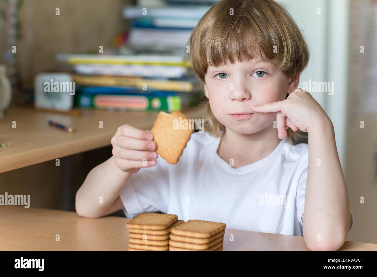 Rectangle shape for kids hi-res stock photography and images - Alamy