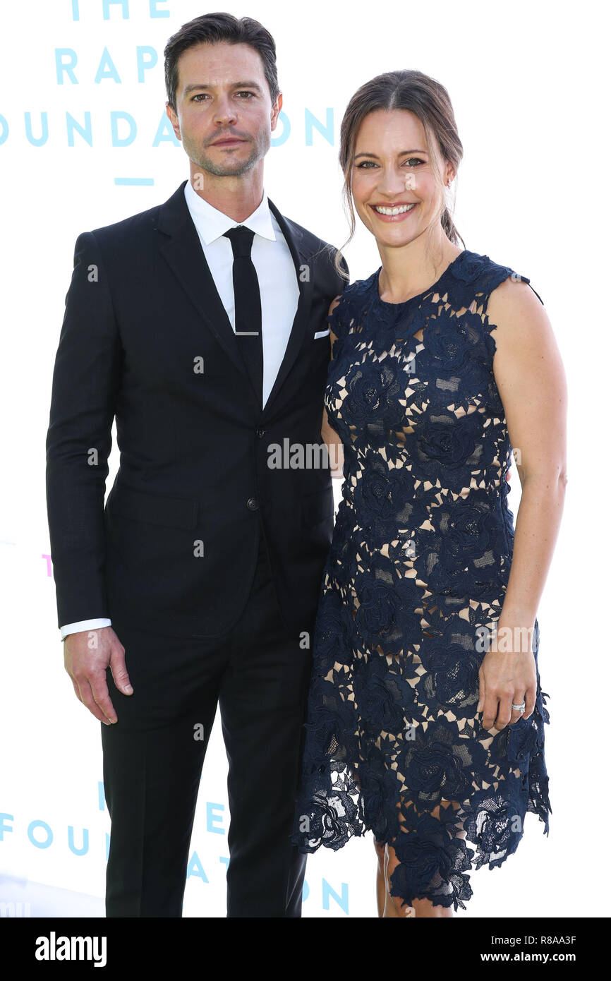BEVERLY HILLS, LOS ANGELES, CA, USA - OCTOBER 07: Jason Behr and KaDee ...