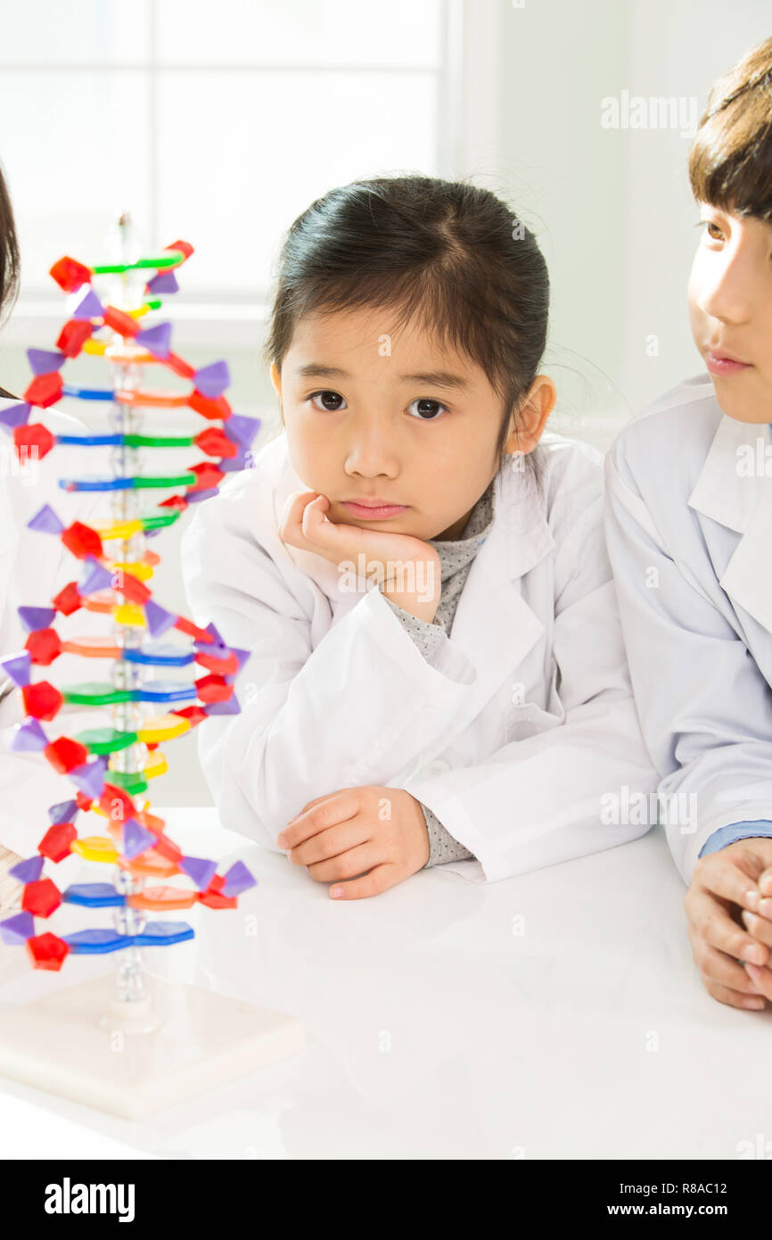Dna model student hi-res stock photography and images - Alamy