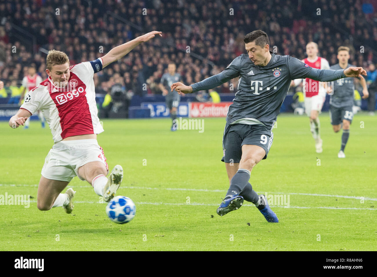 Fc amsterdam defends hi-res stock photography and images - Alamy