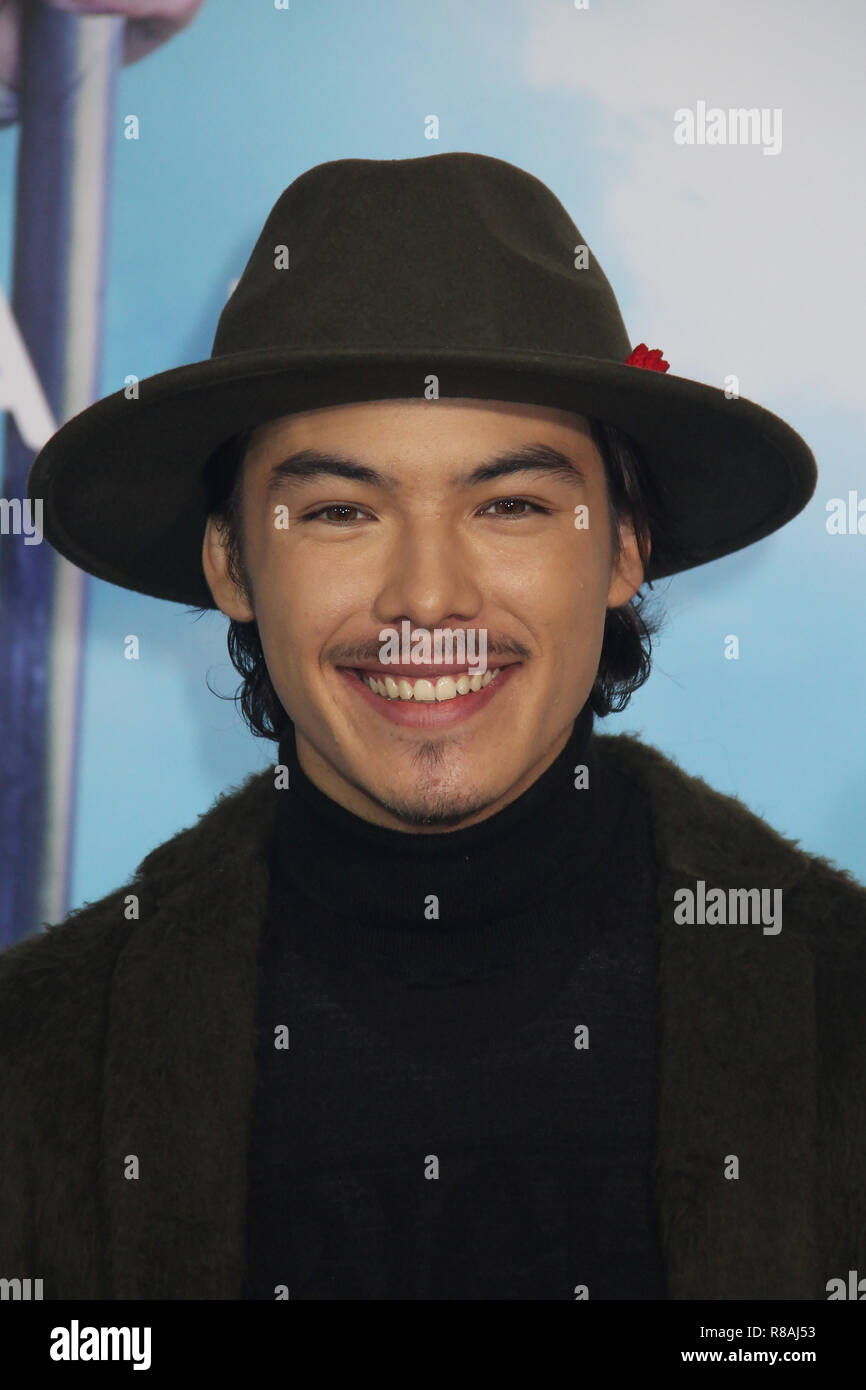 Ryan potter hi-res stock photography and images - Alamy