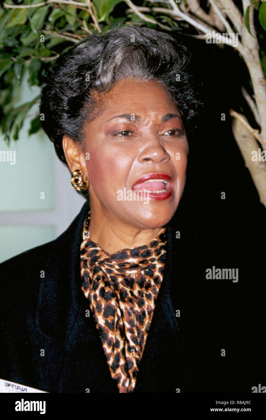Singer nancy hi-res stock photography and images - Alamy