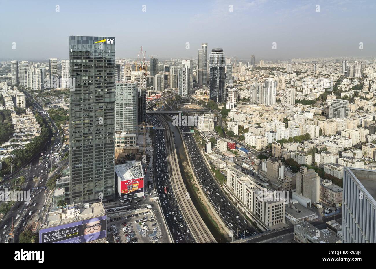 Tel Aviv, Israel. 24th Oct, 2018. The three skyscrapers in the modern ...