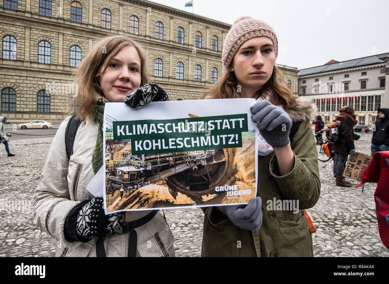 Swastika crossed out against nazis hi-res stock photography and images ...