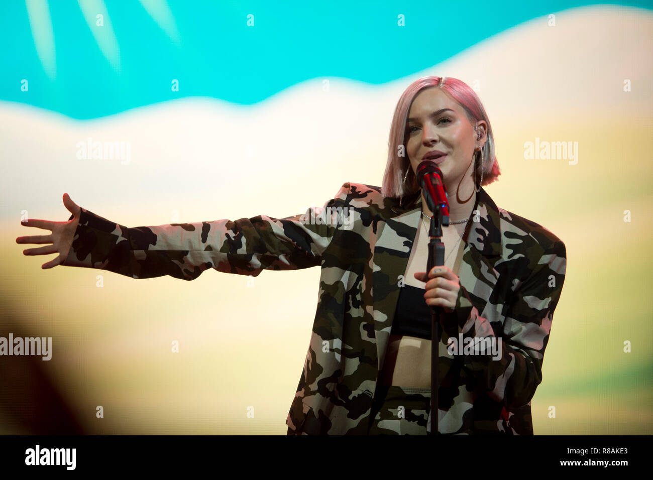 ANNE MARIE, singer, singing, singing, concert, The Dome, music show ...