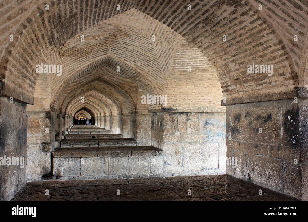 Dried up zayandeh rud river hi-res stock photography and images - Alamy