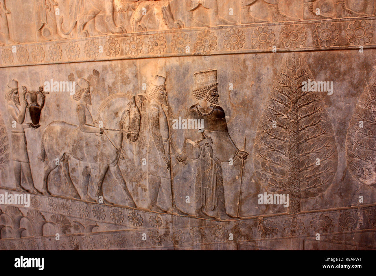 Persian throne room hi-res stock photography and images - Alamy