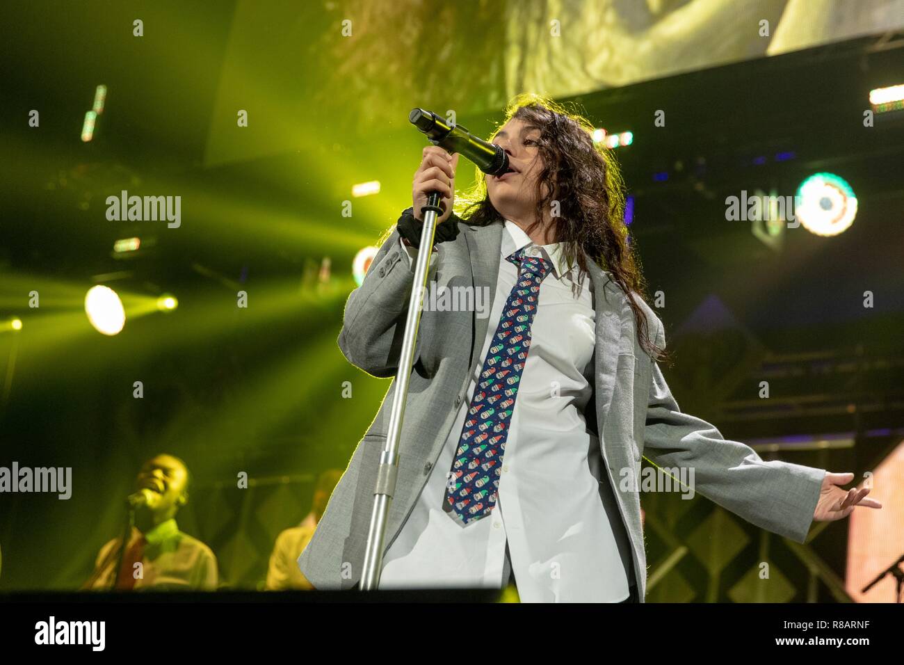 Rosemont, Illinois, USA. 12th Dec, 2018. ALESSIA CARA during the ...