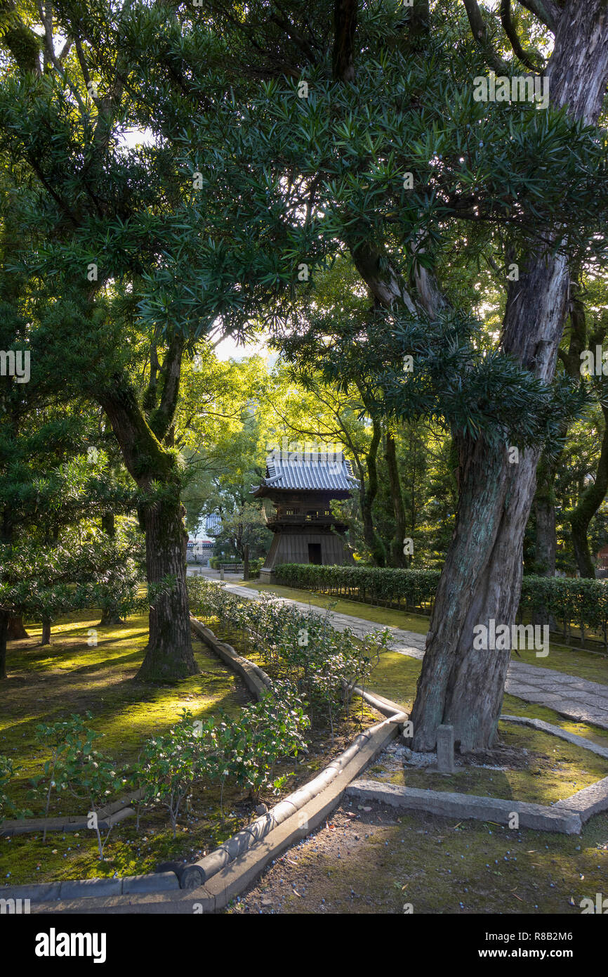 Japan temple architecture hi-res stock photography and images - Alamy