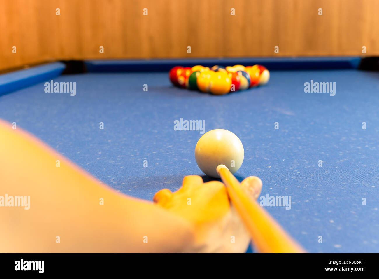 Striped pool balls hi-res stock photography and images - Alamy