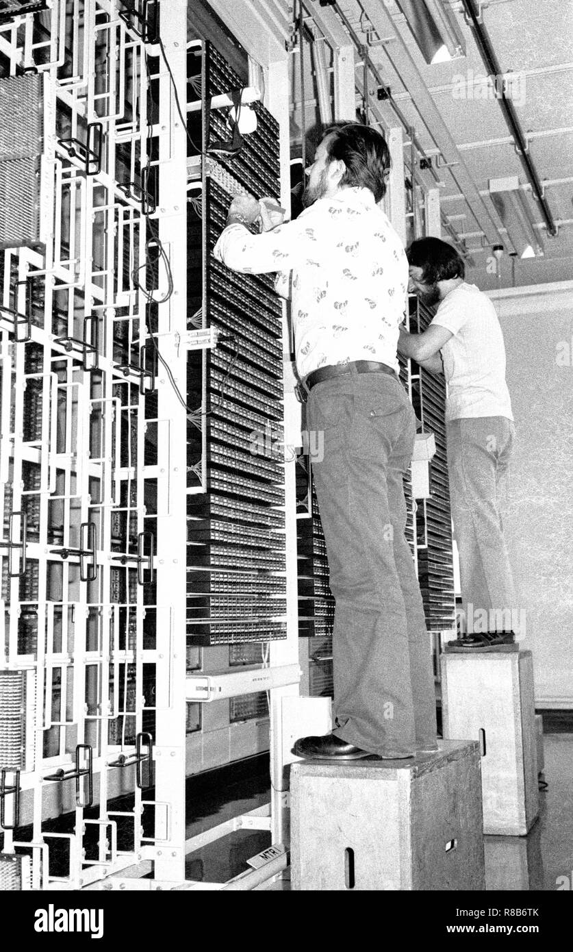 Crossbar telephone exchange hi-res stock photography and images - Alamy